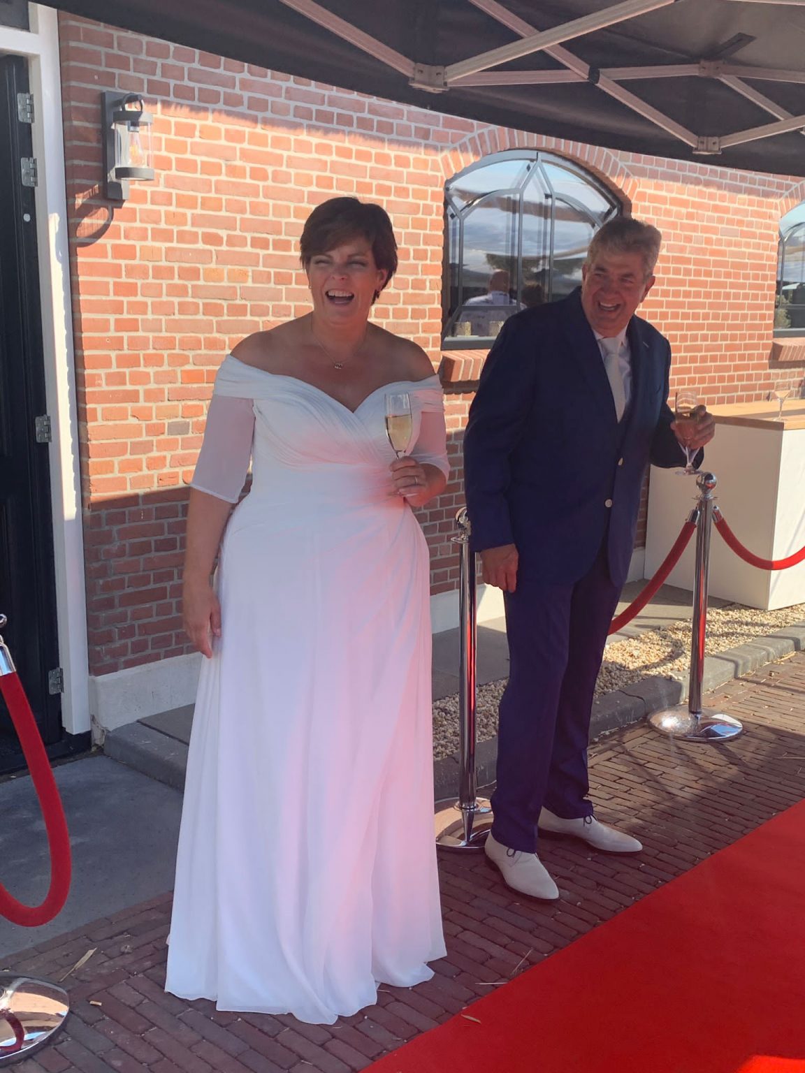 Geweldige trouwdag van Ron en Ellen op eigen ‘stekkie’ in het Wilsveen ...